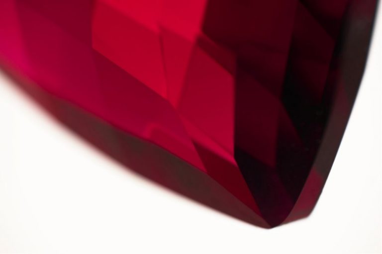 What is the Most Dangerous & Rarest Lightsaber Crystal? - May4BeWithYou.com