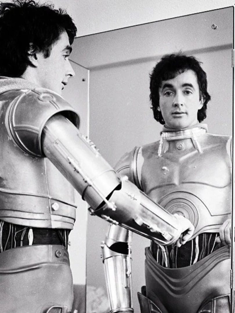 30 Rare And Unseen Star Wars Photos (Behind-the-Scenes) - May 4 Be With You