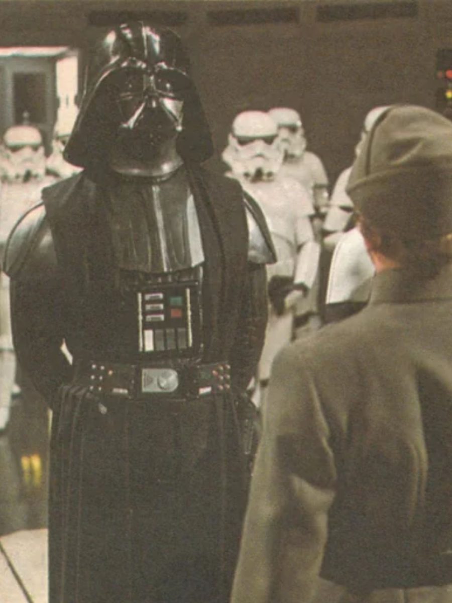4 Times Darth Vader Had No Cape in Star Wars - May 4 Be With You