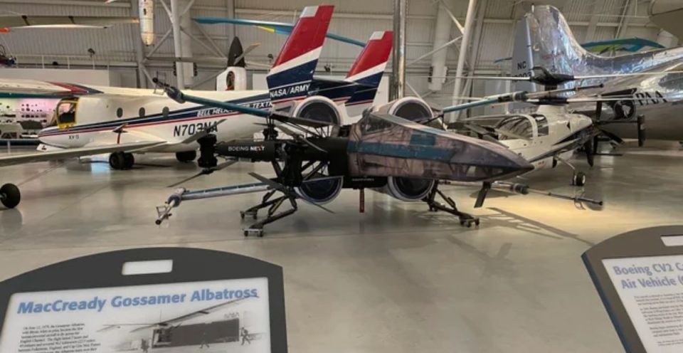 Boeing Built a Flying X-Wing Starfighter with a 20.2-Foot Wingspan That ...